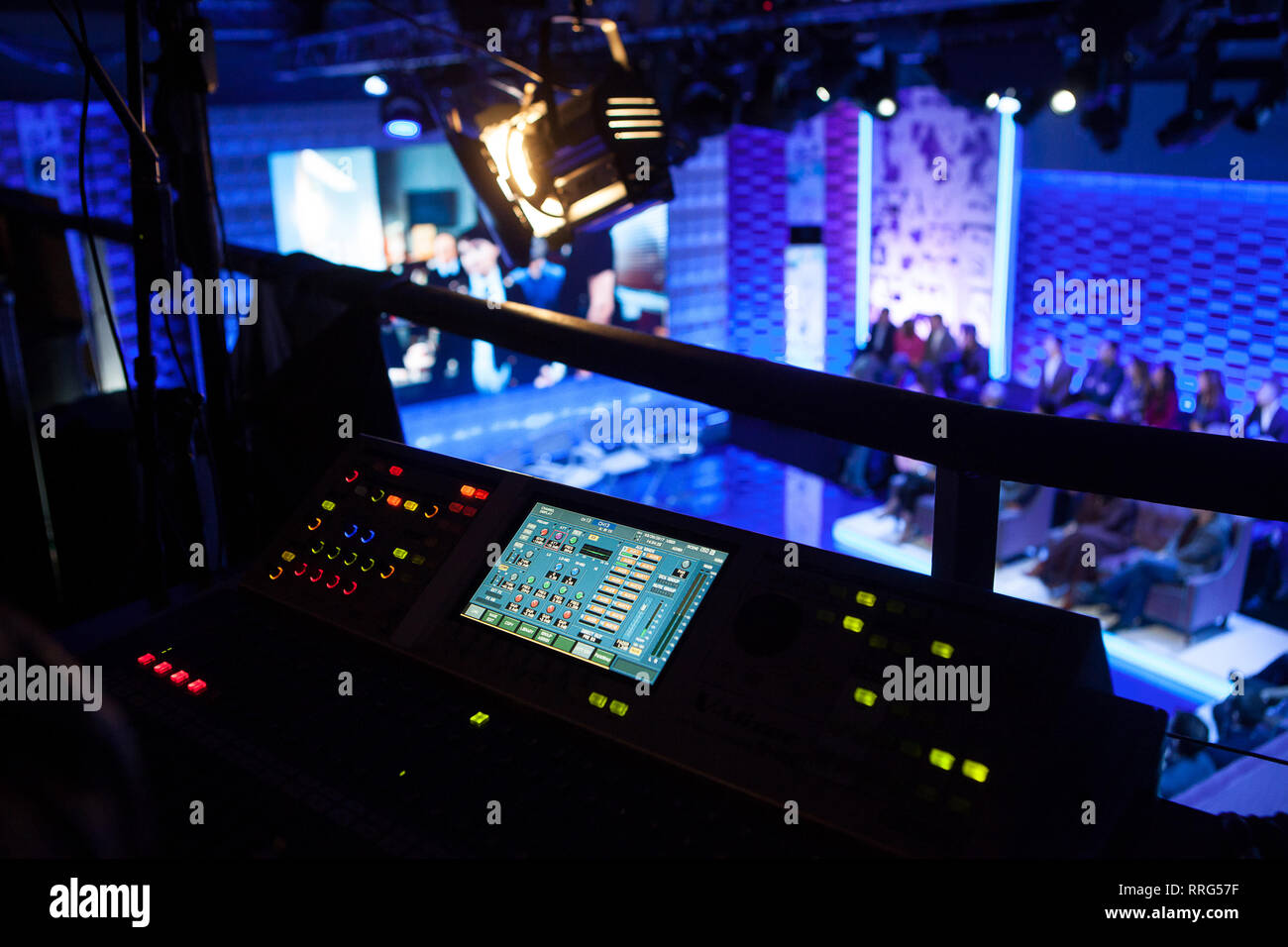 Backstage Concert Stock Photos & Backstage Concert Stock Images - Alamy