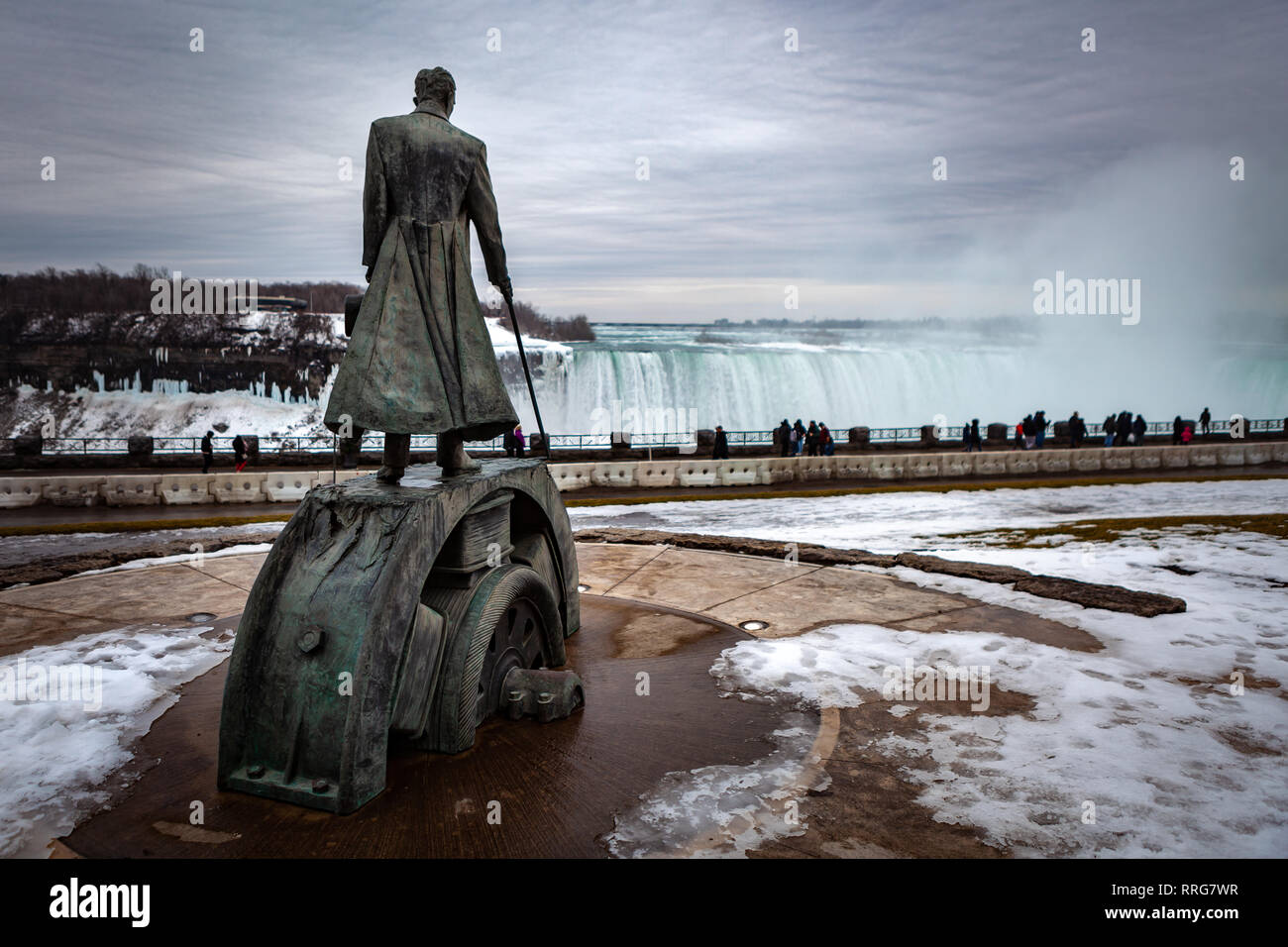 Nikola Tesla Sculpture in Queen Victoria Park in Niagara Falls, Canada ...