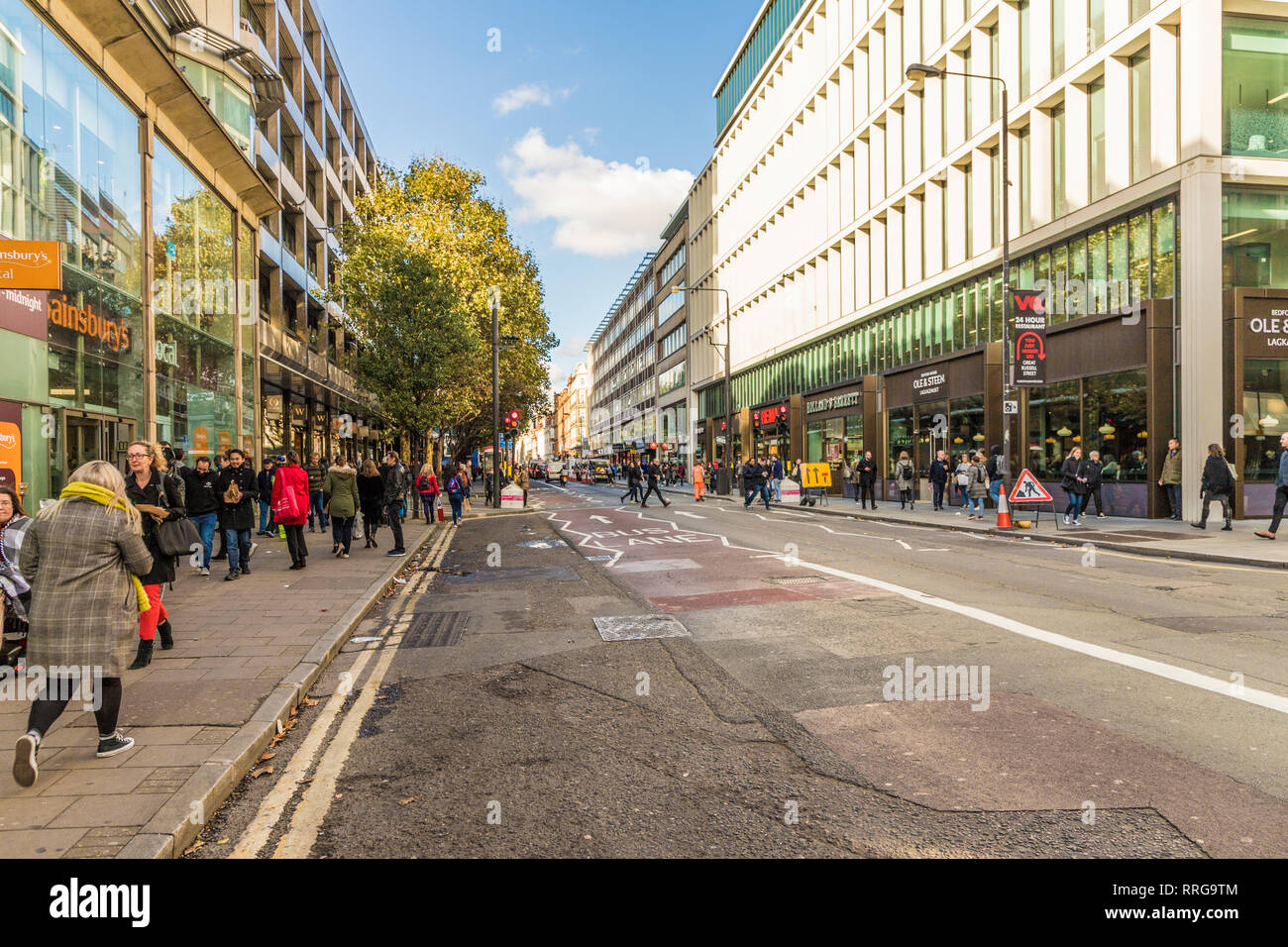 Tottenham court road hi-res stock photography and images - Alamy