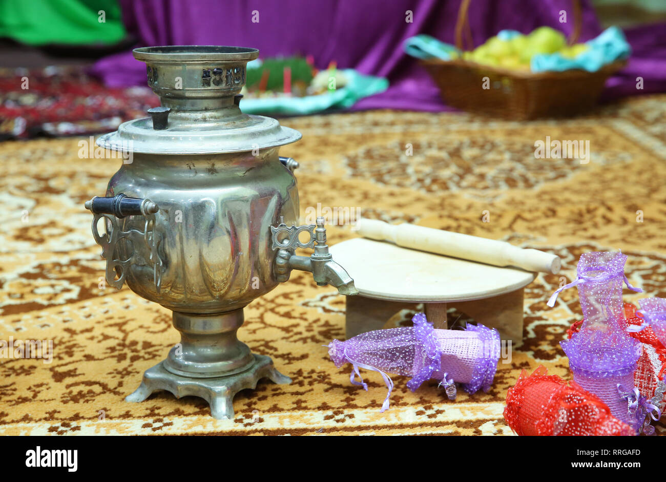 Antique samovars hi-res stock photography and images - Alamy