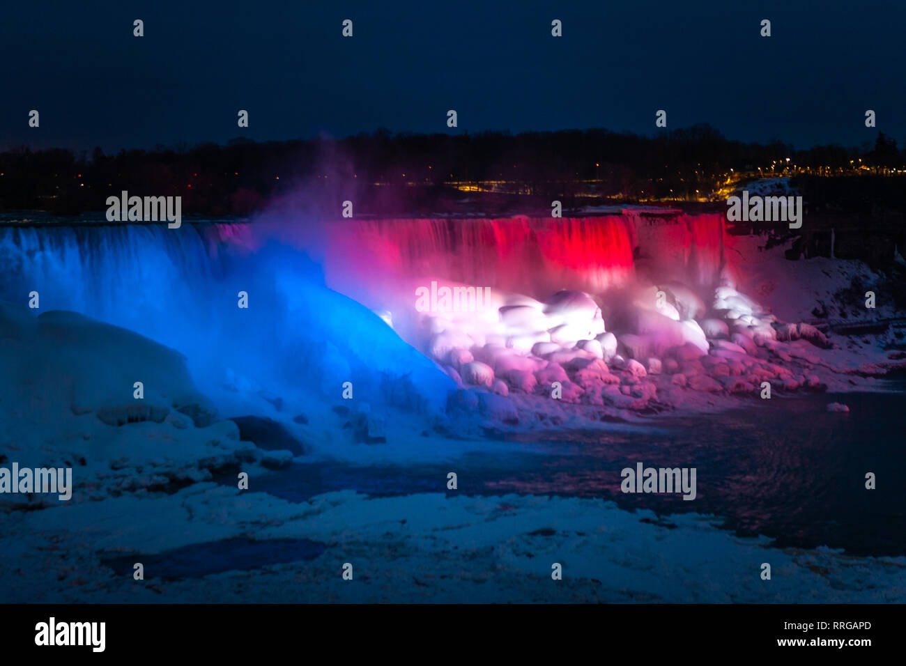 Winter frozen night view at the American side of beautiful Niagara ...