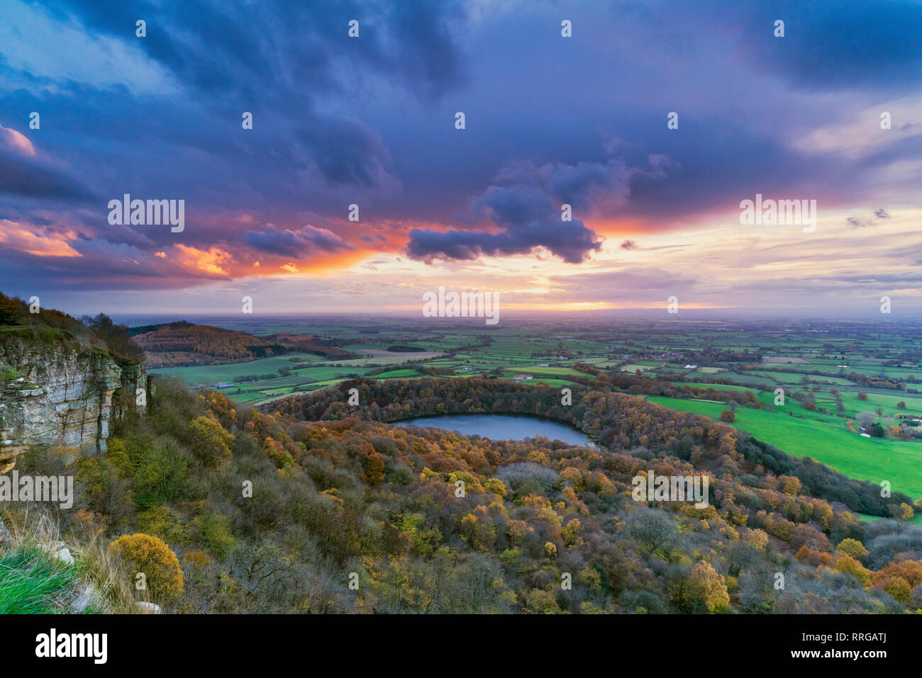 Glacial Lake Gormire at the foot of Whitestone Cliff, North Yorkshire ...