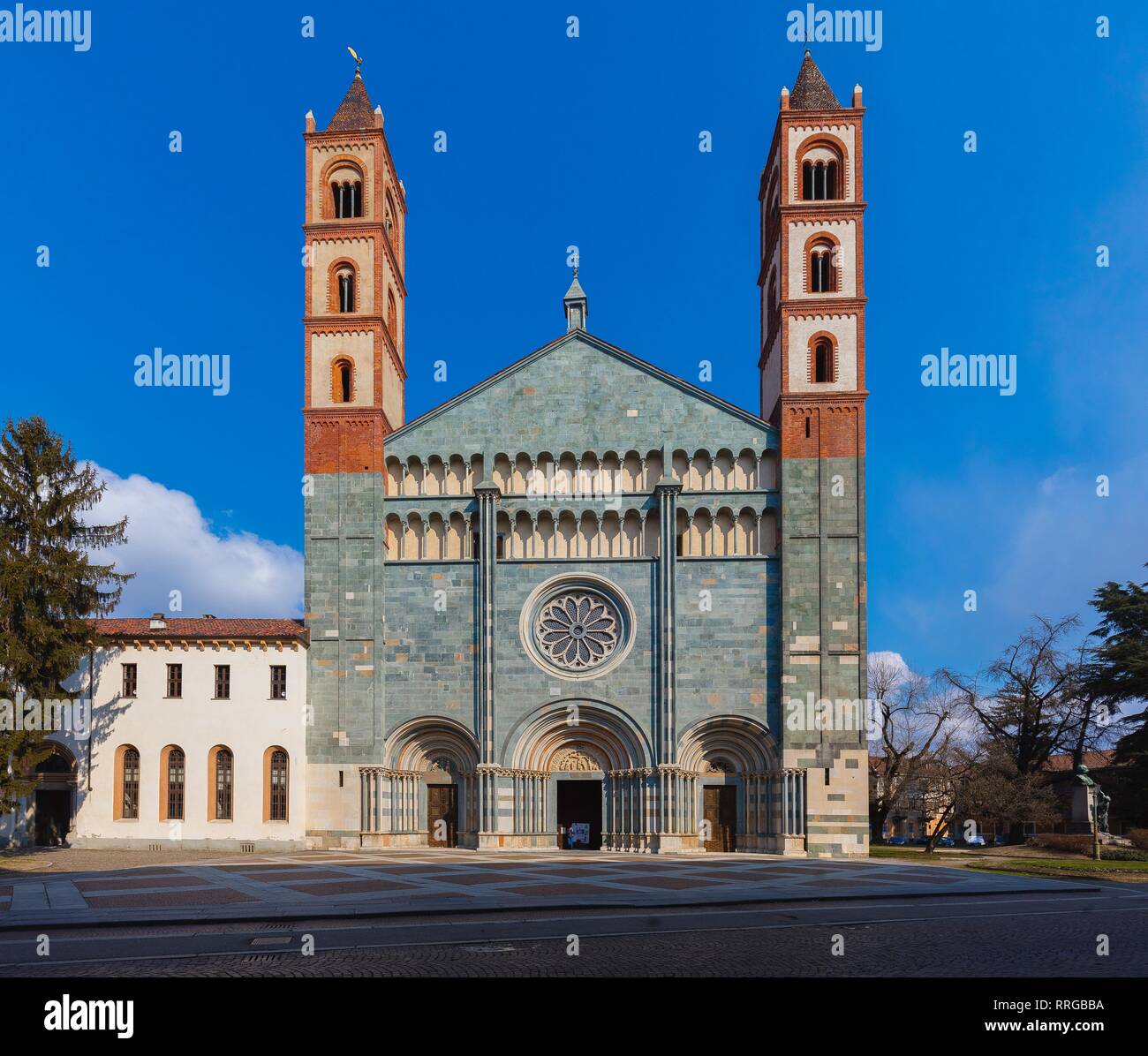 Church of S. Andrea, Vercelli, Piedmont, Italy, Europe Stock Photo - Alamy