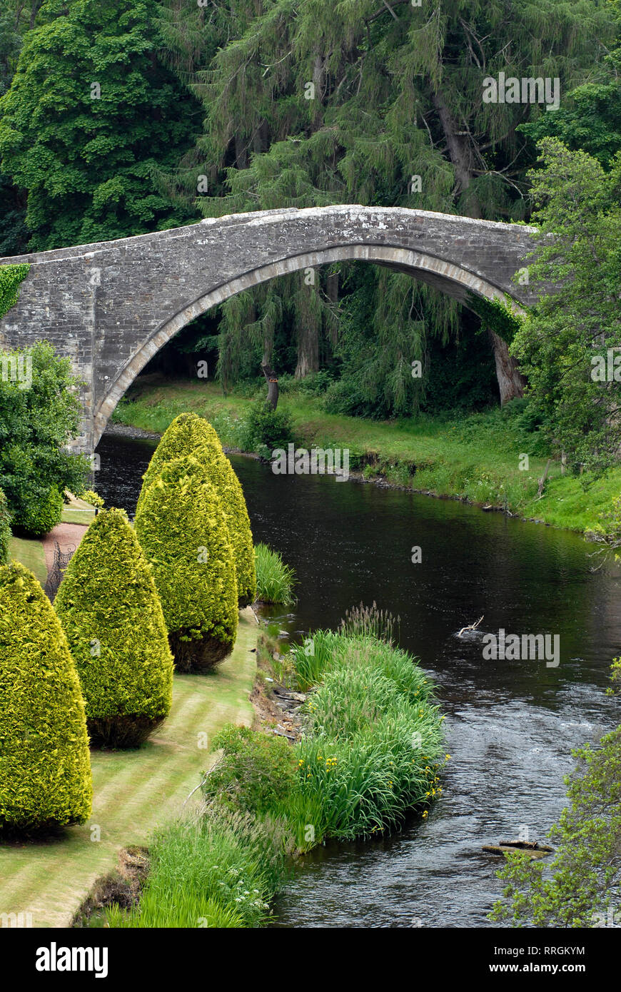 Builder of the old kingdom hi-res stock photography and images - Alamy