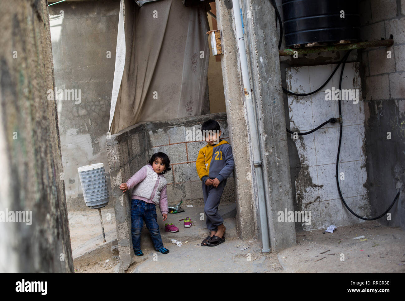 Gaza kids hi-res stock photography and images - Alamy