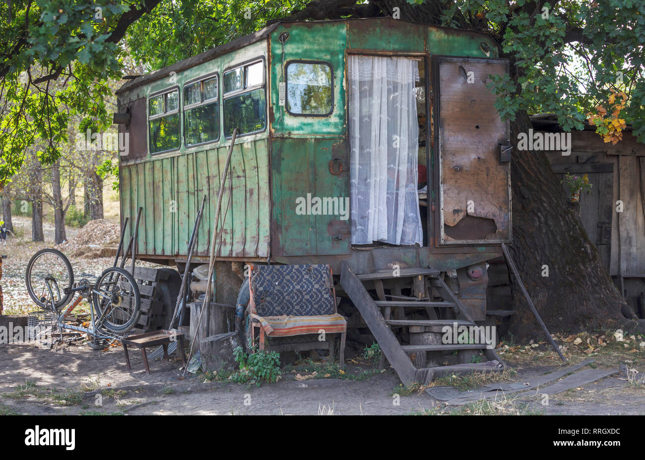 Dirty old caravan hi-res stock photography and images - Alamy
