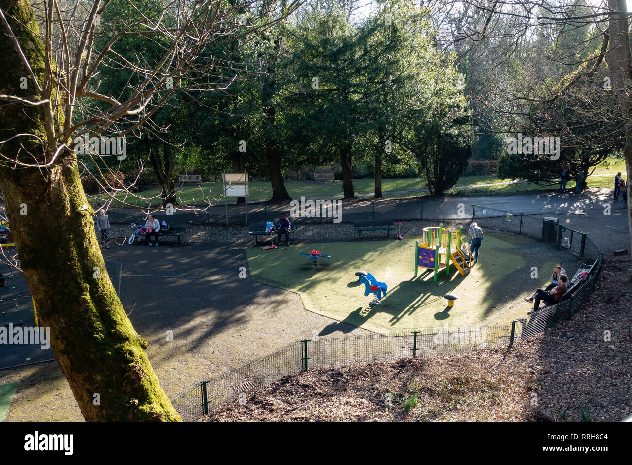 Sheffield round walk hi-res stock photography and images - Alamy