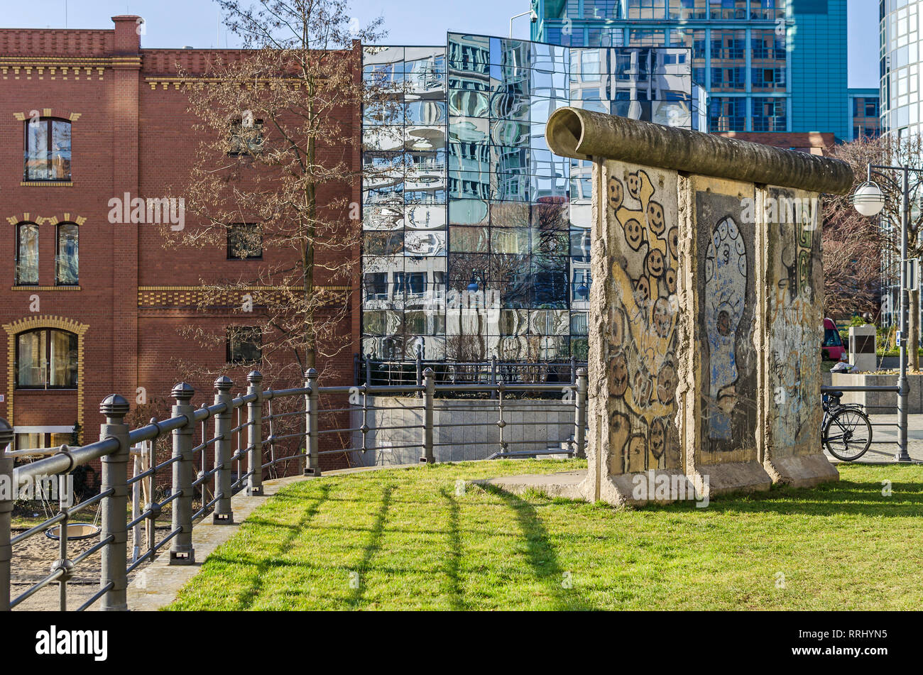 The berlin wall foundation hi-res stock photography and images - Alamy