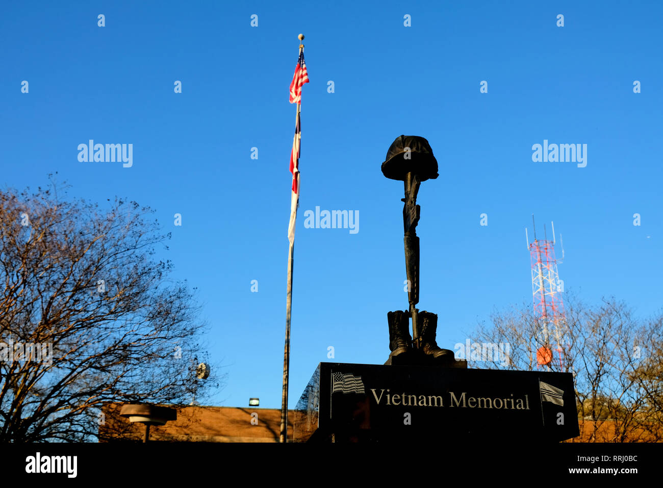 Fallen soldier battle cross hi-res stock photography and images - Alamy
