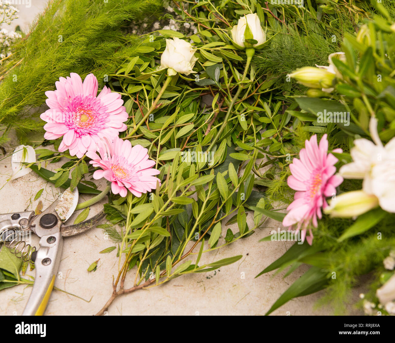 Florist work waste flowers hi-res stock photography and images - Alamy