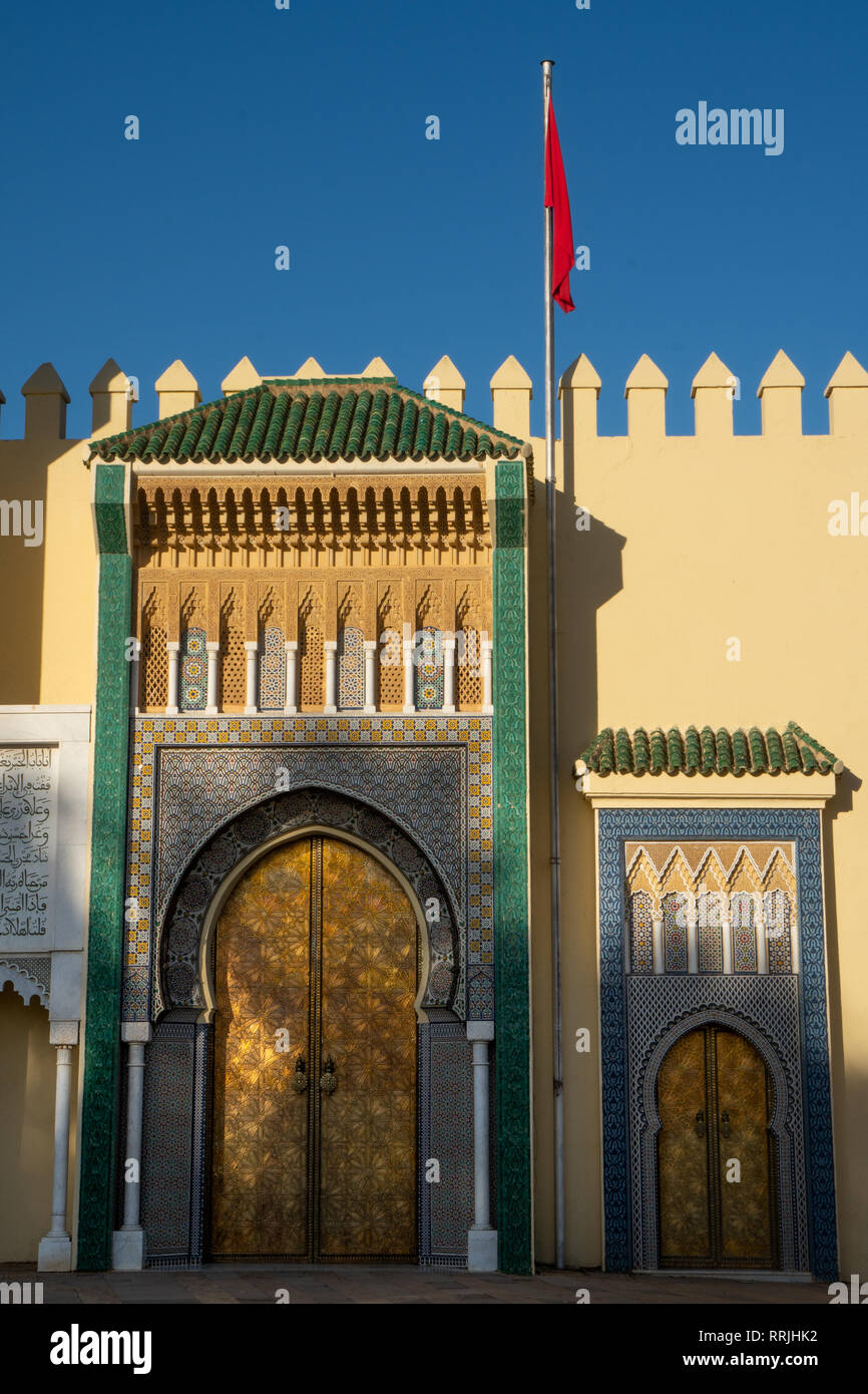 Moorish gates, battlements and the Moroccan flag, the facade of the Dar ...