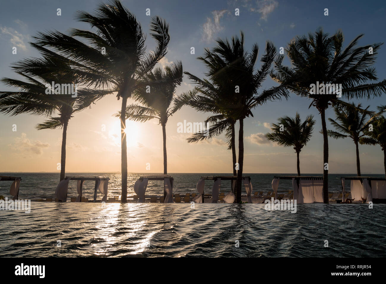 High end beach pool resort hi-res stock photography and images - Alamy