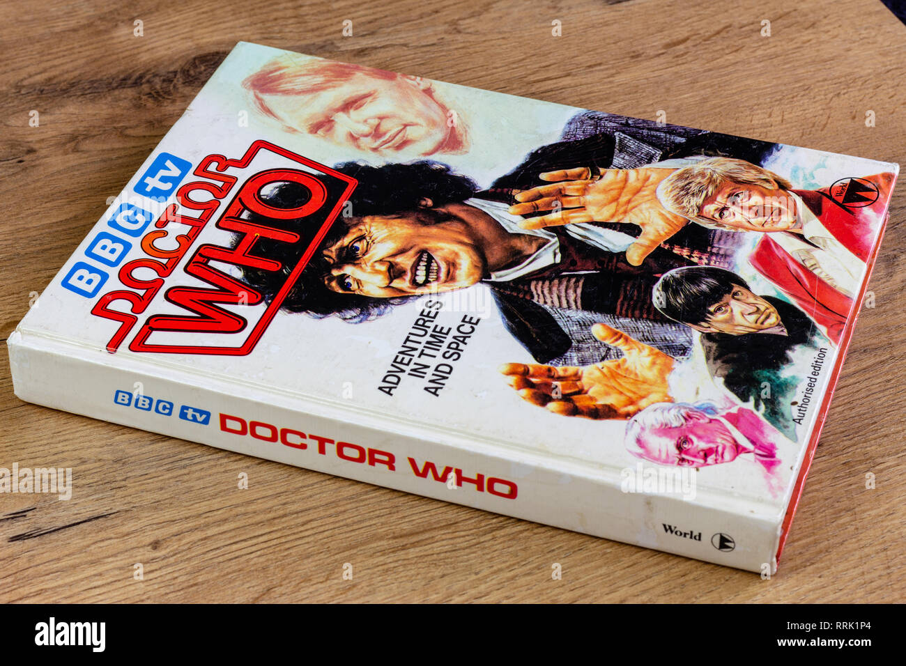 William hartnell doctor who daleks hi-res stock photography and images ...