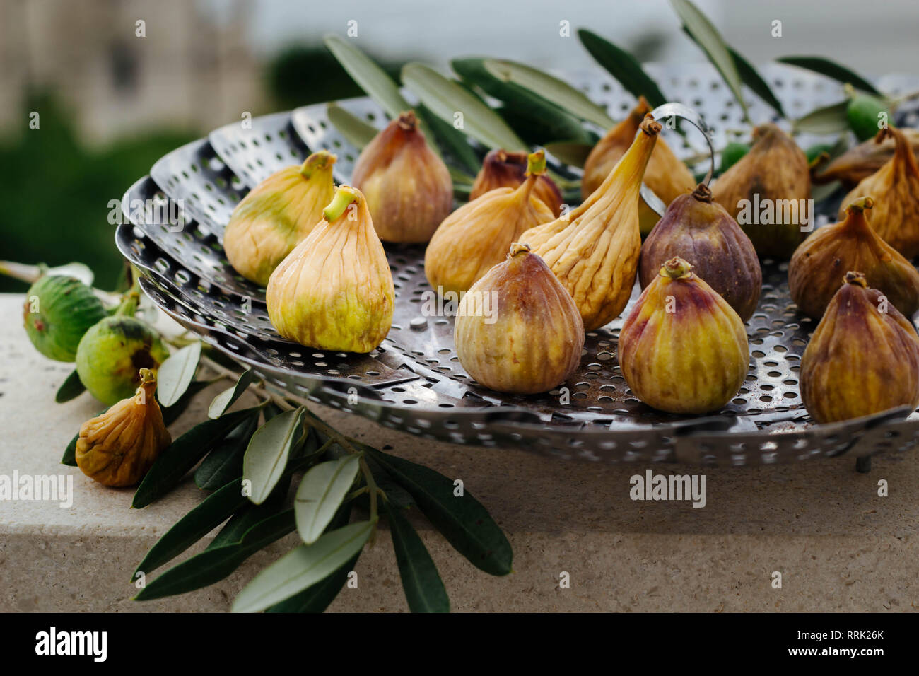 Drying figs hi-res stock photography and images - Alamy