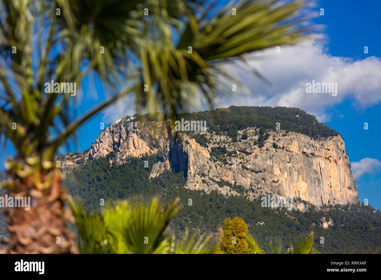 Alaró castle rock, Mallorca, Balearic Islands, Spain Stock Photo - Alamy