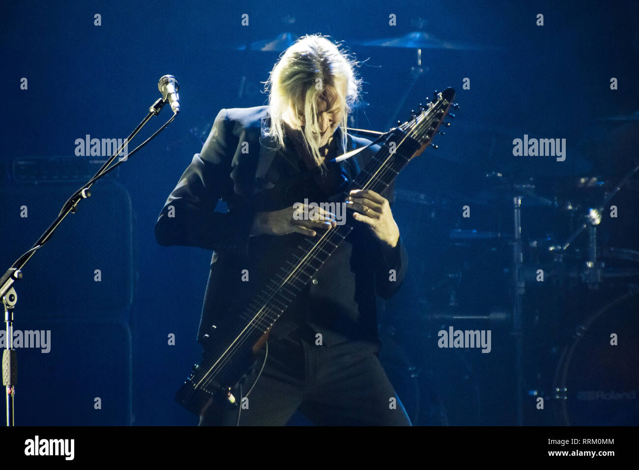 Nick beggs hi-res stock photography and images - Alamy