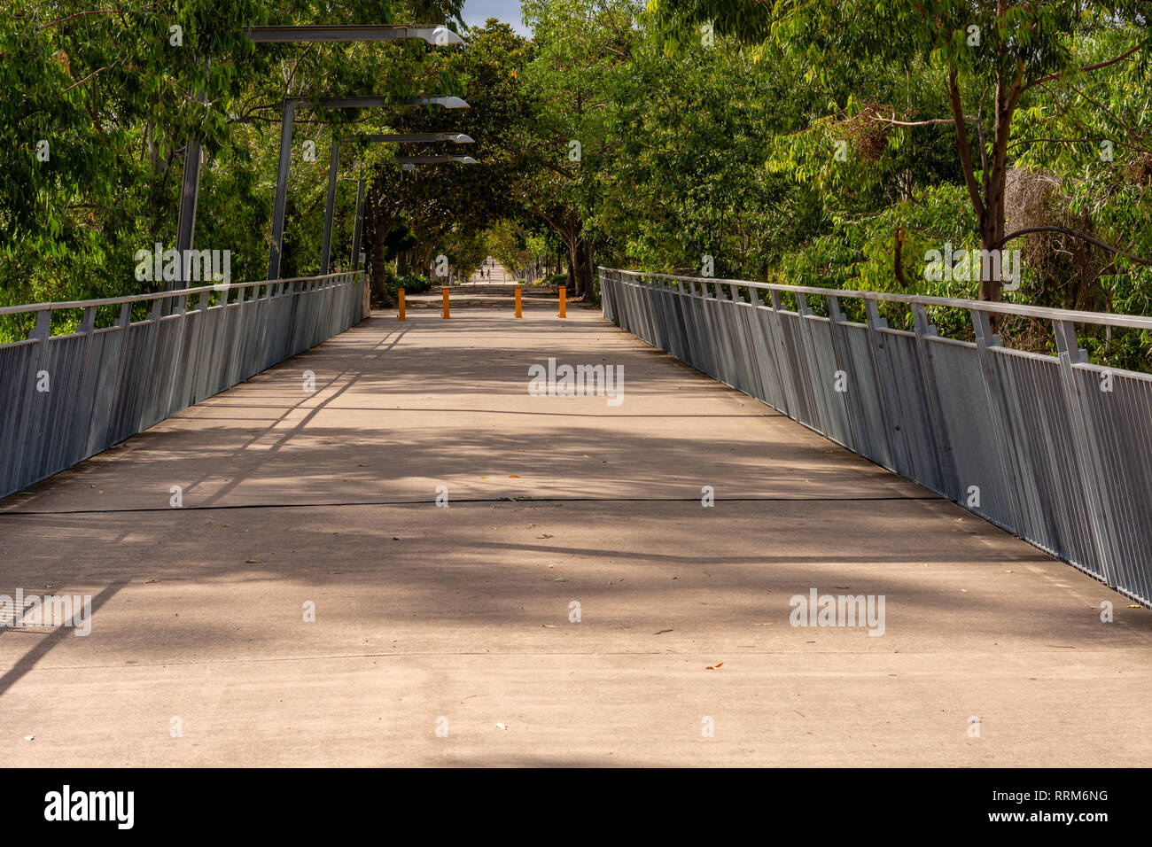 A straight path through the Park Stock Photo - Alamy
