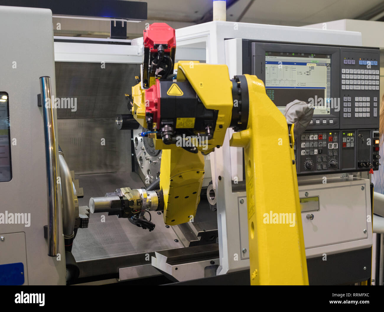 Shaping machinery hi-res stock photography and images - Alamy