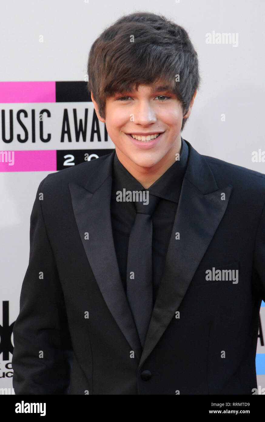 LOS ANGELES, CA - NOVEMBER 24: Singer/songwriter Austin Mahone attends ...