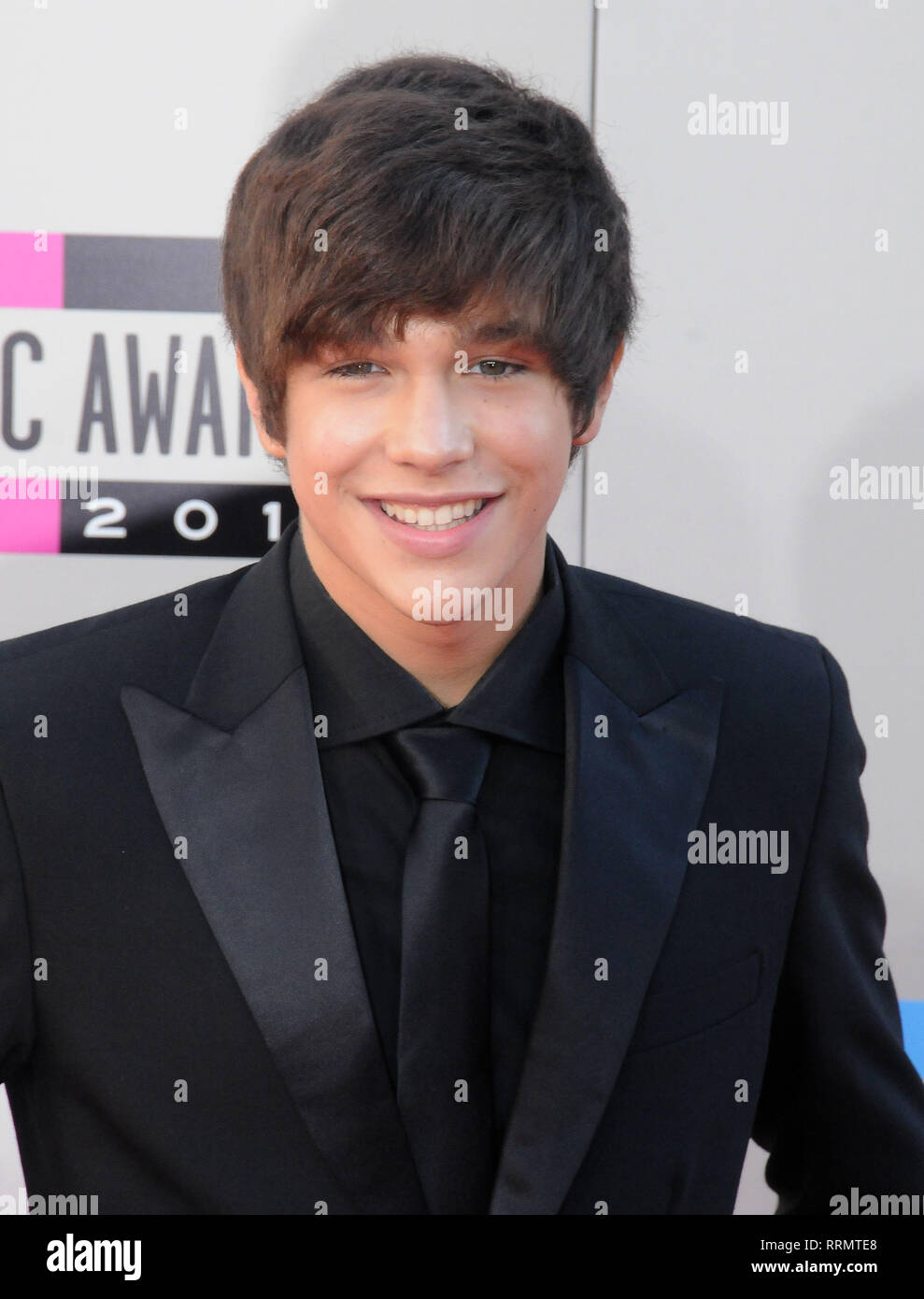 LOS ANGELES, CA - NOVEMBER 24: Singer/songwriter Austin Mahone attends ...