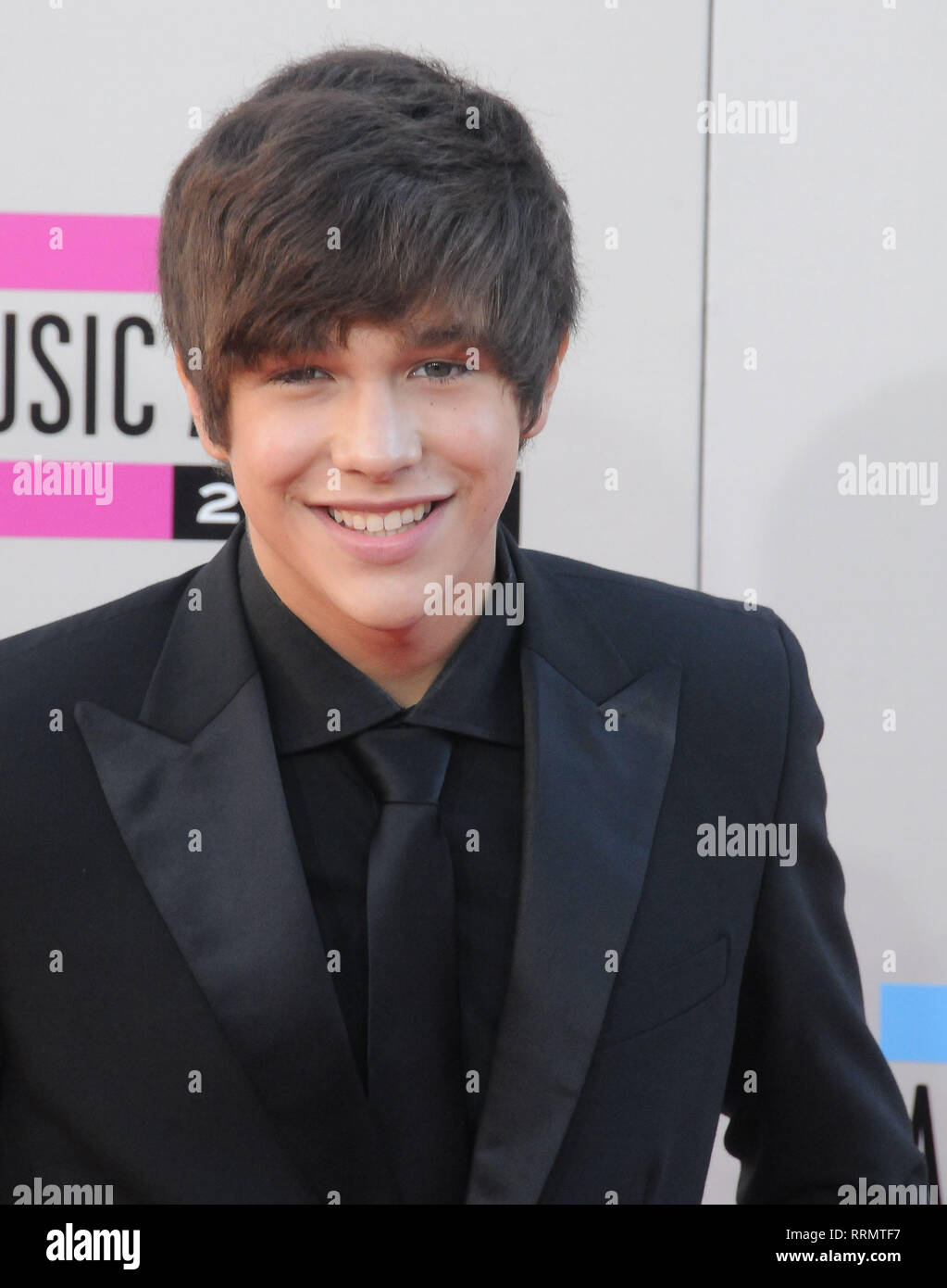 LOS ANGELES, CA - NOVEMBER 24: Singer/songwriter Austin Mahone attends ...