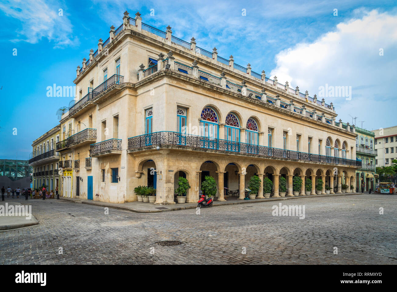 Havana, Cuba - Historical buildings in the city center Stock Photo - Alamy