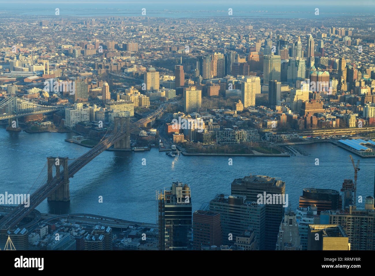 New york east river hi-res stock photography and images - Alamy