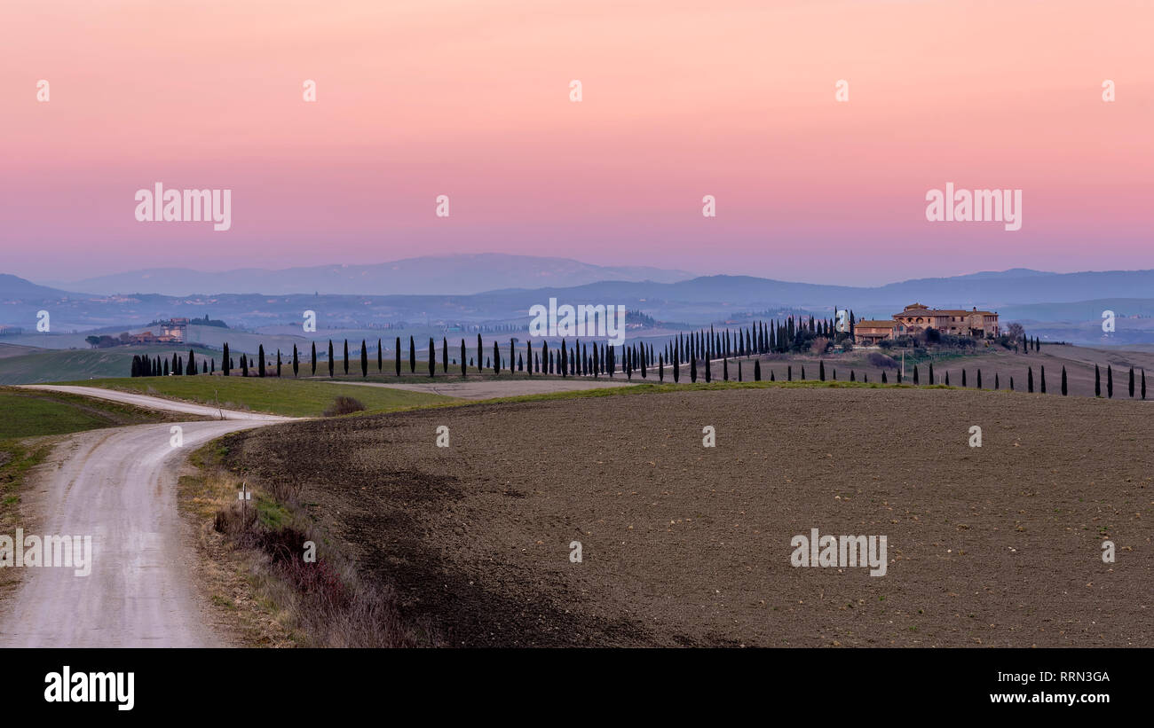 Sunset sky over tuscany hi-res stock photography and images - Alamy