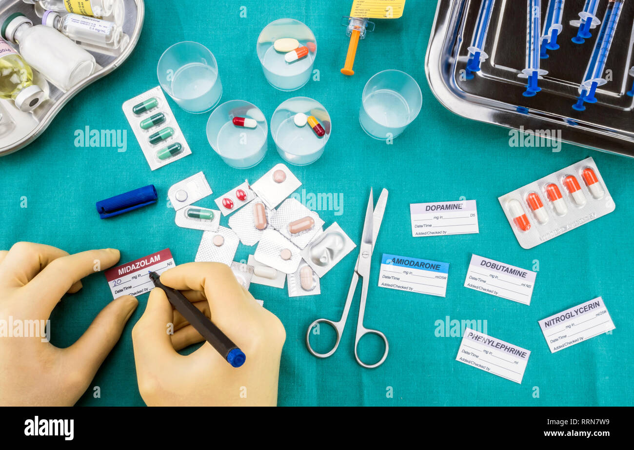 Surgical drug labels hi-res stock photography and images - Alamy
