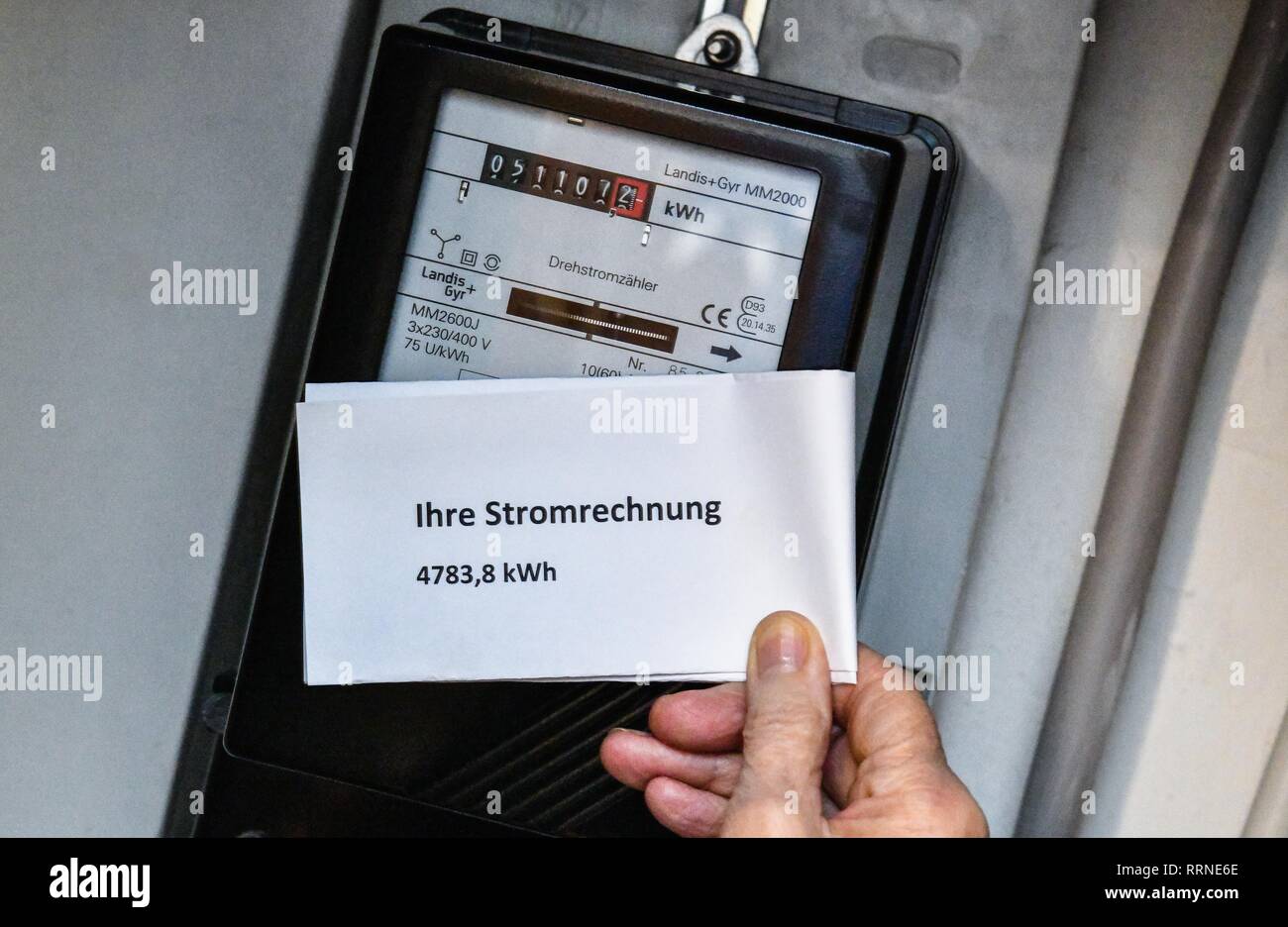 Symbolic photo, stream calculation, stream counter, power consumption ...