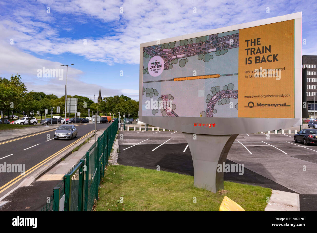 Hoarding advertising advertisement hi-res stock photography and images ...