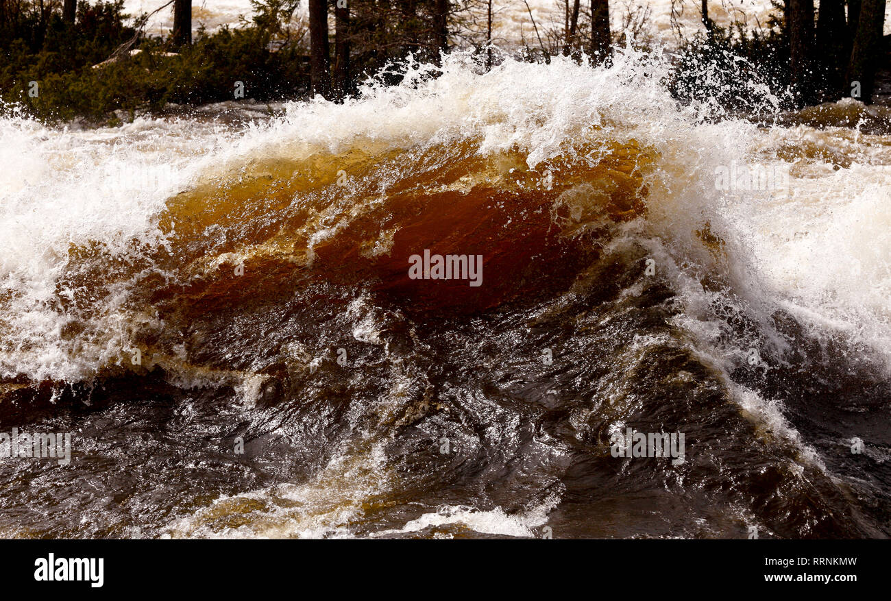 River in full spate hi-res stock photography and images - Alamy