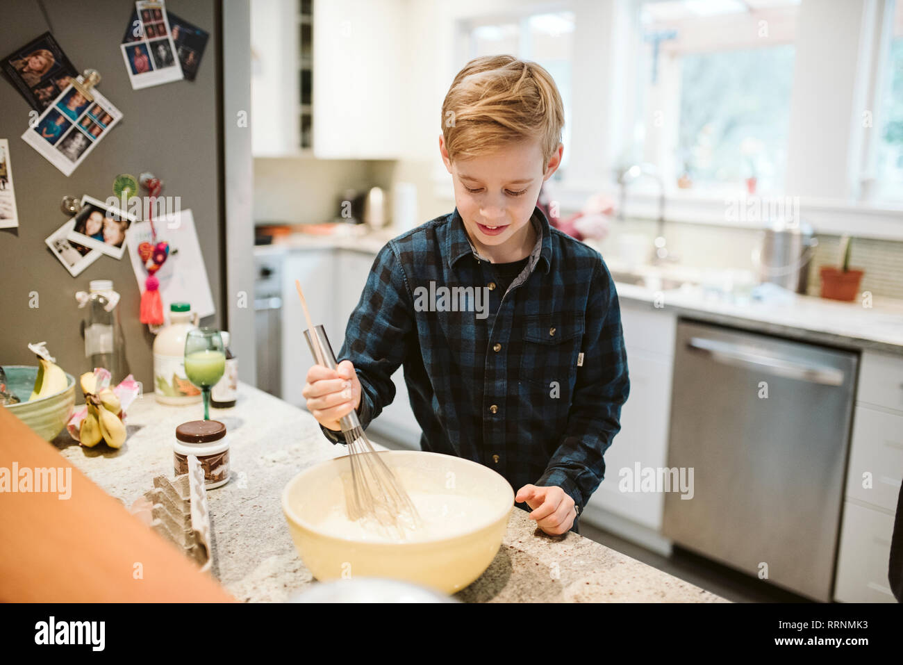 Boy tween hi-res stock photography and images - Alamy