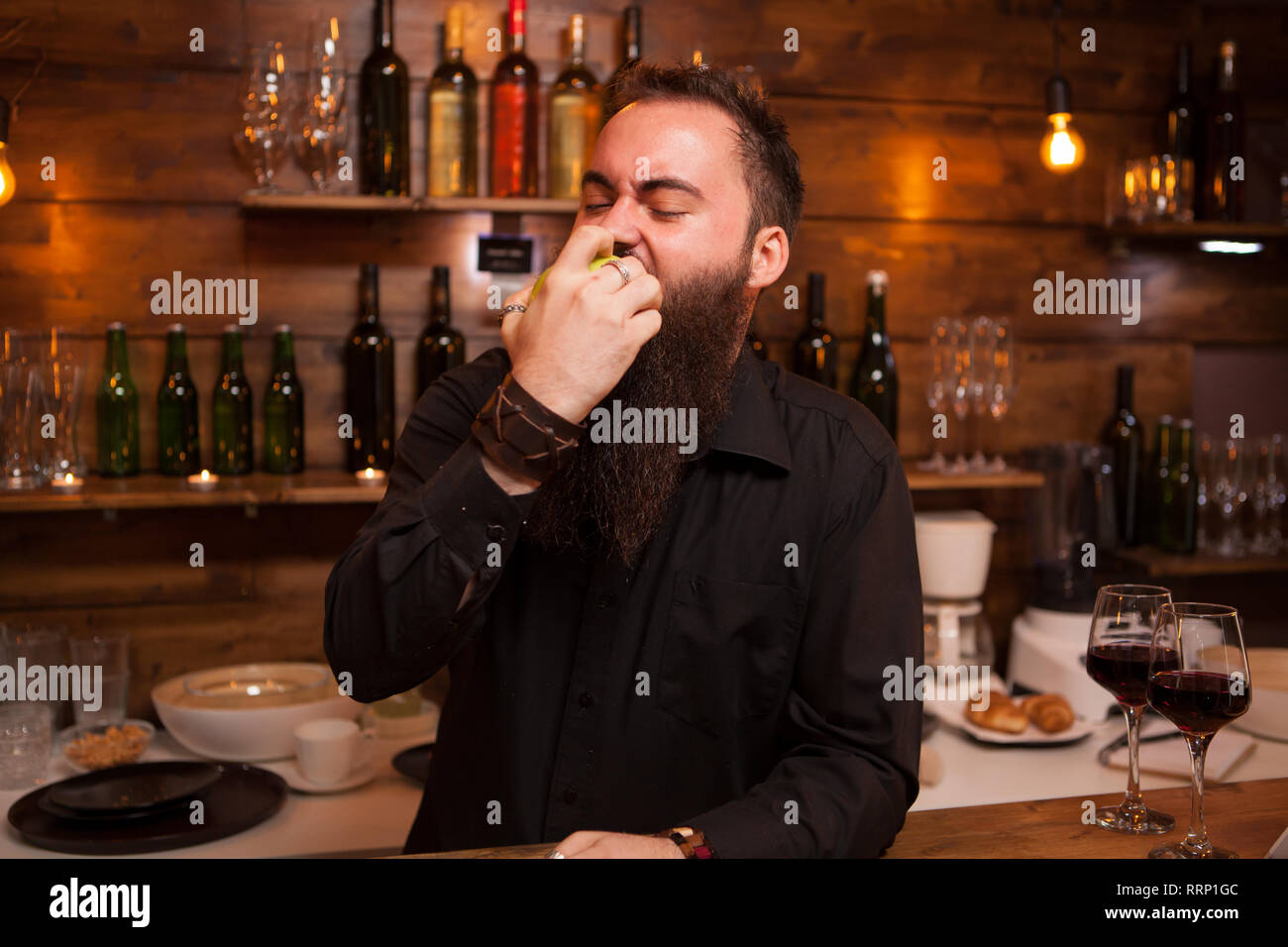 Man behind bar counter hi-res stock photography and images - Alamy