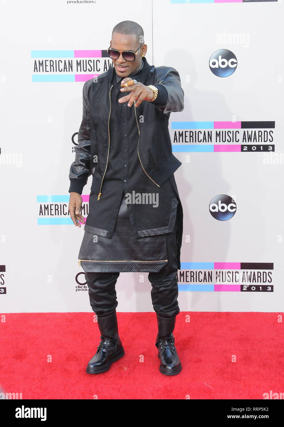 LOS ANGELES, CA - NOVEMBER 24: Singer R. Kelly, aka Robert Sylvester ...