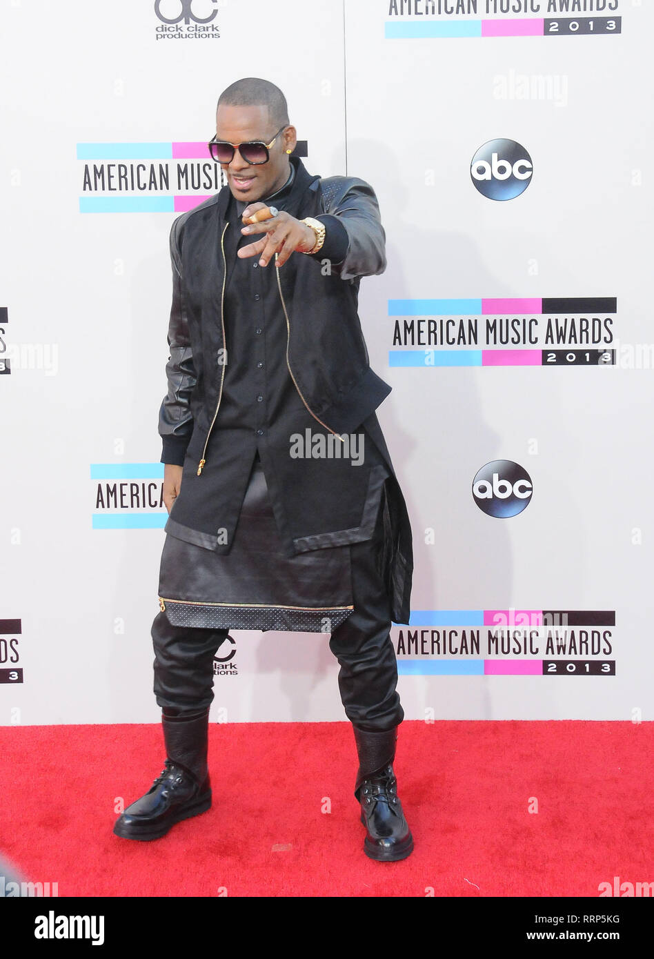 LOS ANGELES, CA - NOVEMBER 24: Singer R. Kelly, aka Robert Sylvester ...