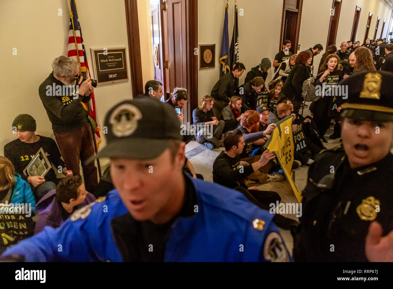 Washington, United States. 25th Feb, 2019. Hundreds of youth climate ...