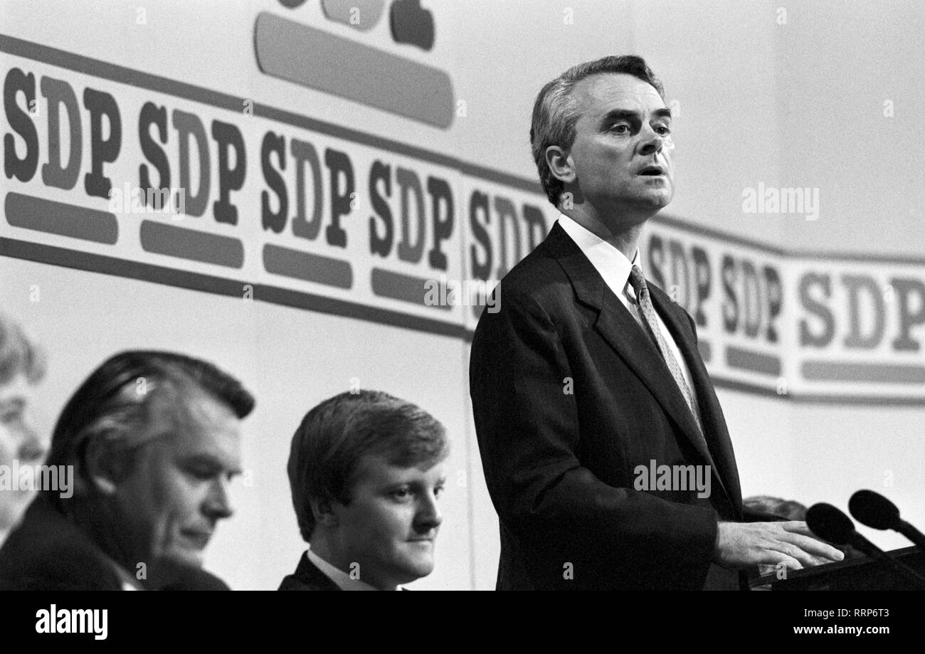Sdp leader dr david owen hi-res stock photography and images - Alamy