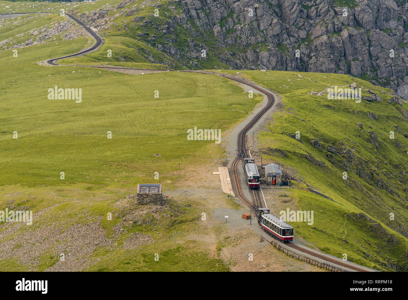 Snowdon mountain railway clogwyn station hi-res stock photography and ...