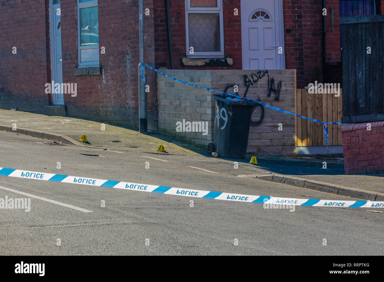 Leeds, UK - 26 February 2019. Police are investigating murder scene in ...