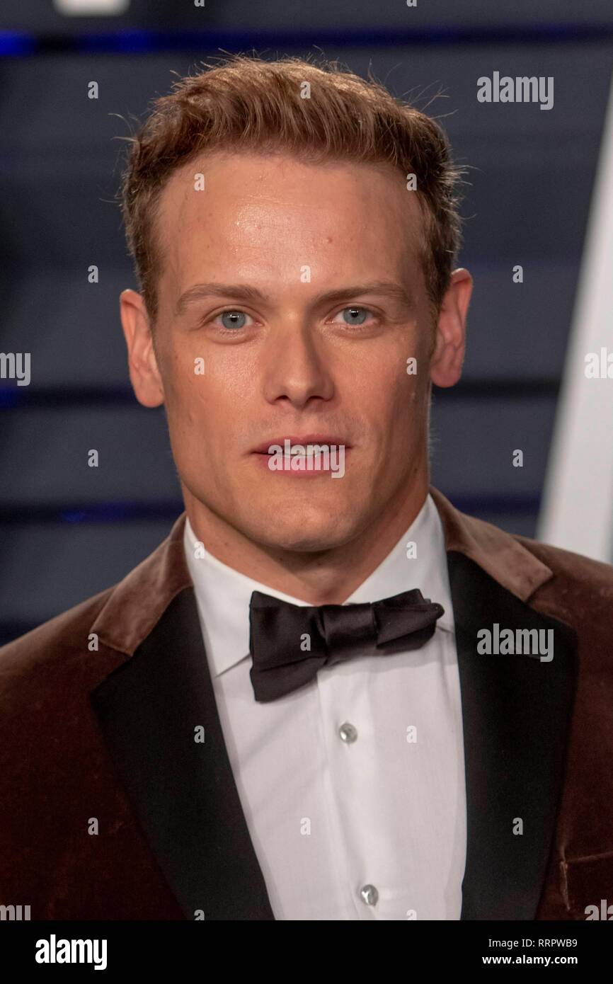 Sam Heughan attends the Vanity Fair Oscar Party at Wallis Annenberg ...