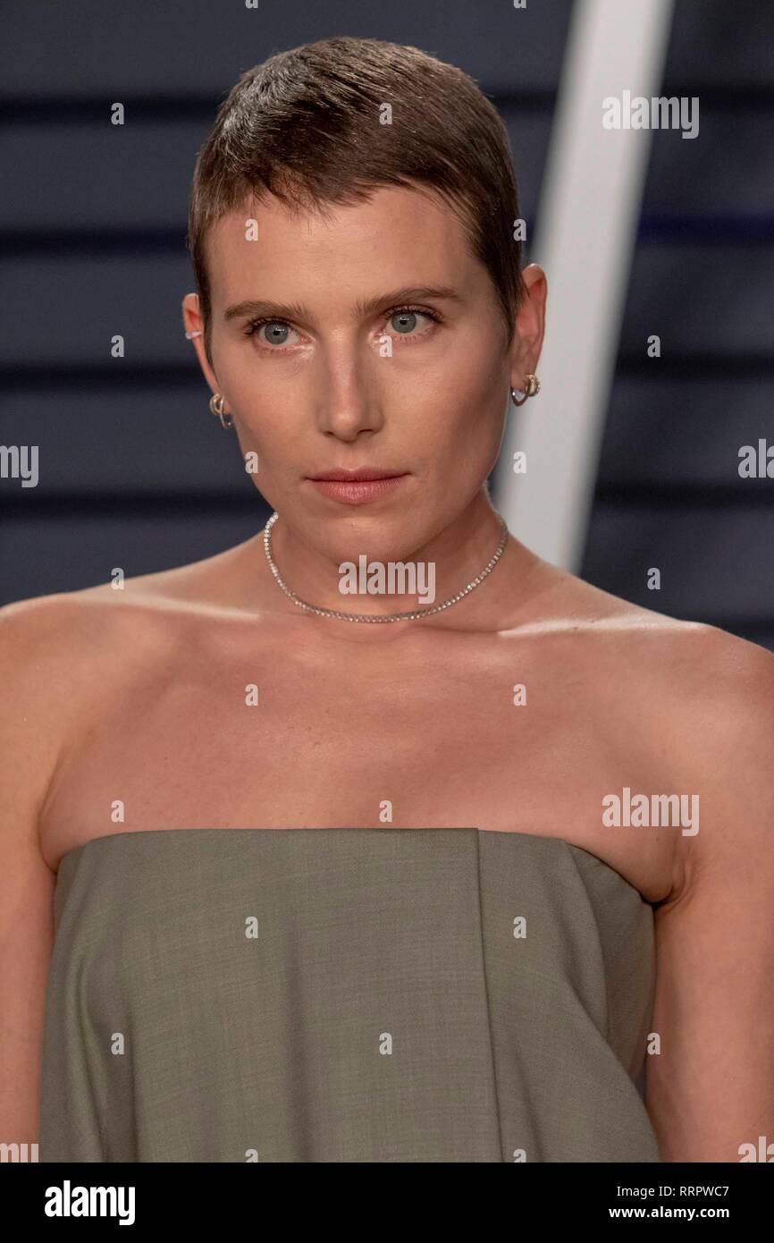 Dree Hemingway attends the Vanity Fair Oscar Party at Wallis Annenberg ...