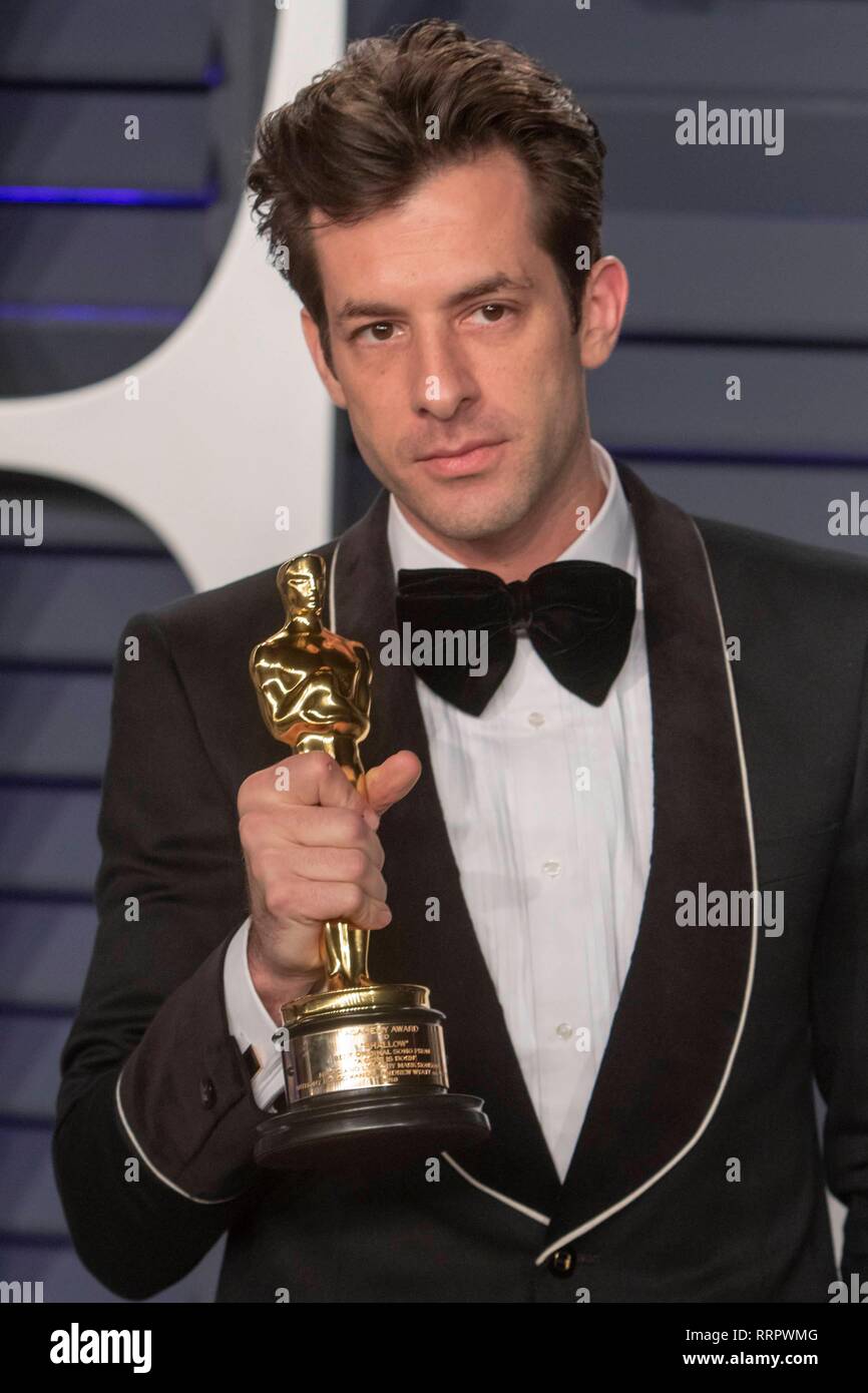 Mark Ronson attends the Vanity Fair Oscar Party at Wallis Annenberg ...