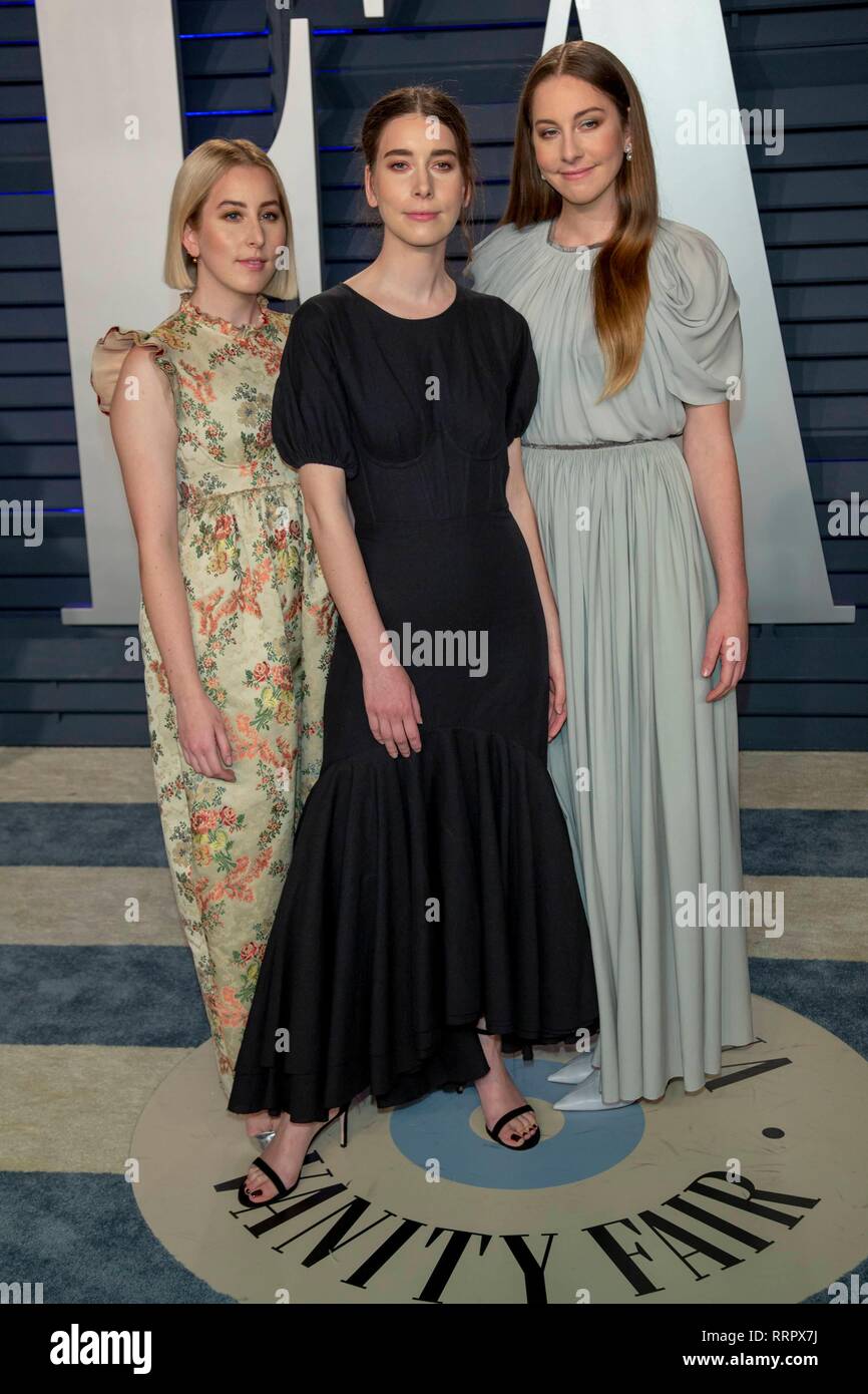 Alana Haim (l-r), Danielle Haim and Este Haim attend the Vanity Fair ...