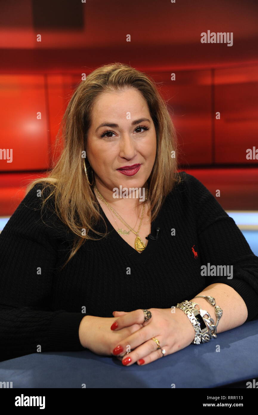 25 February 2019, Köln: The cabaret artist Idil Baydar as guest on the ...