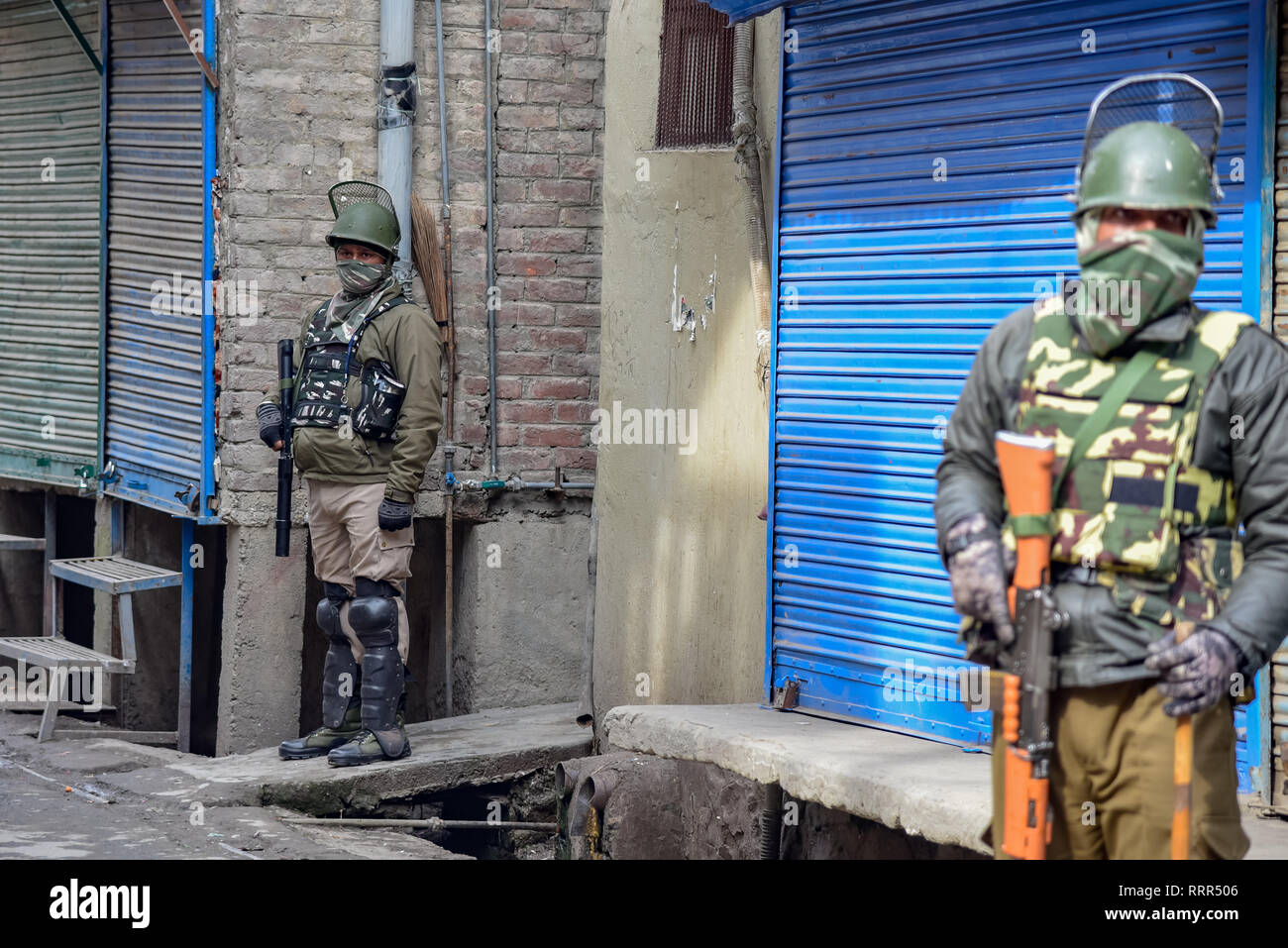Indian raid hi-res stock photography and images - Alamy