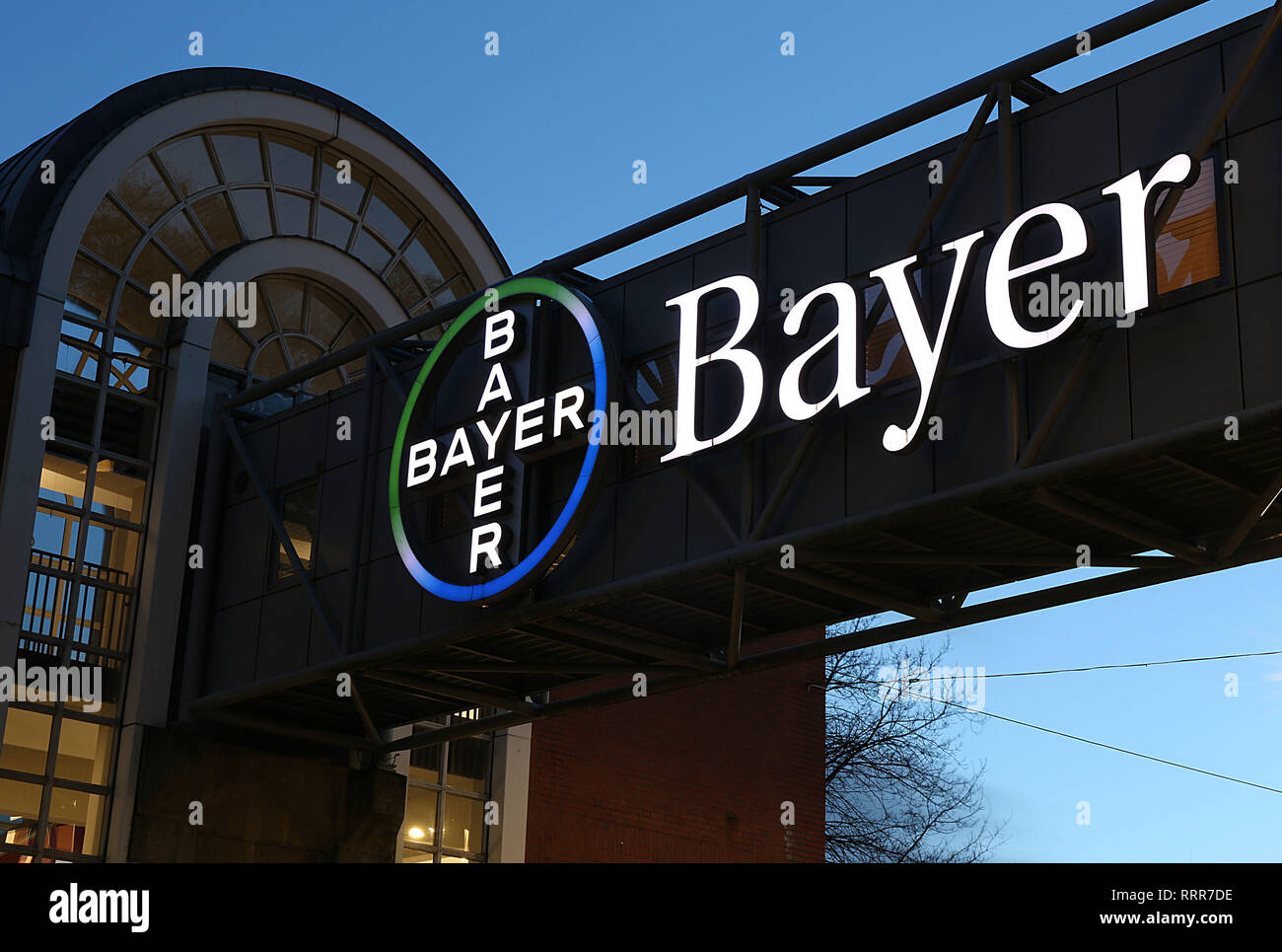 Bayer wuppertal plant hi-res stock photography and images - Alamy