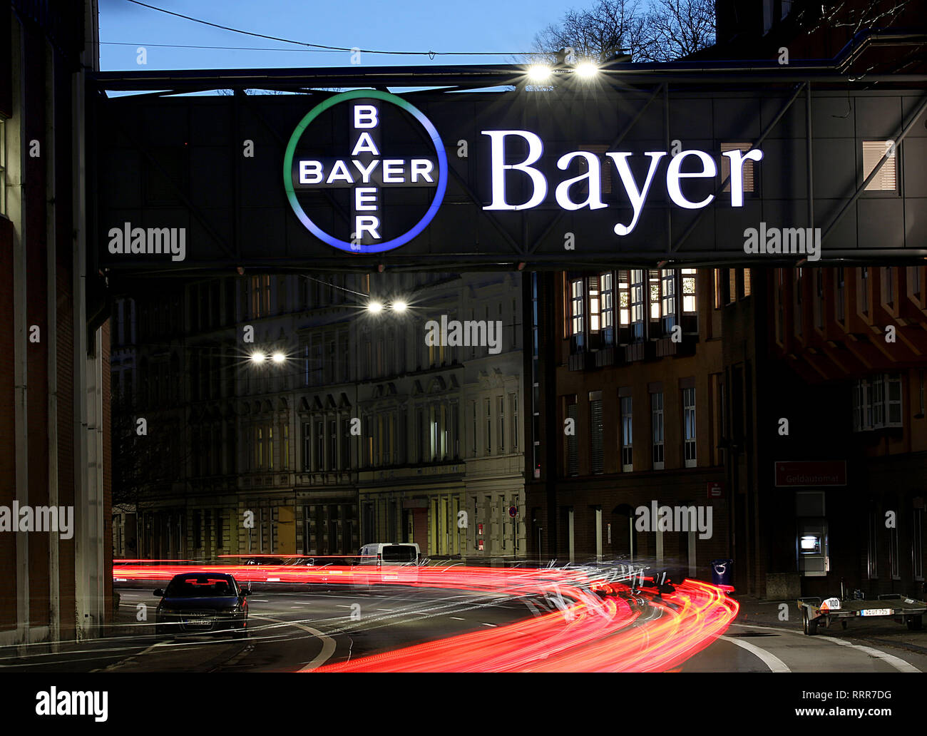 Bayer wuppertal plant hi-res stock photography and images - Alamy