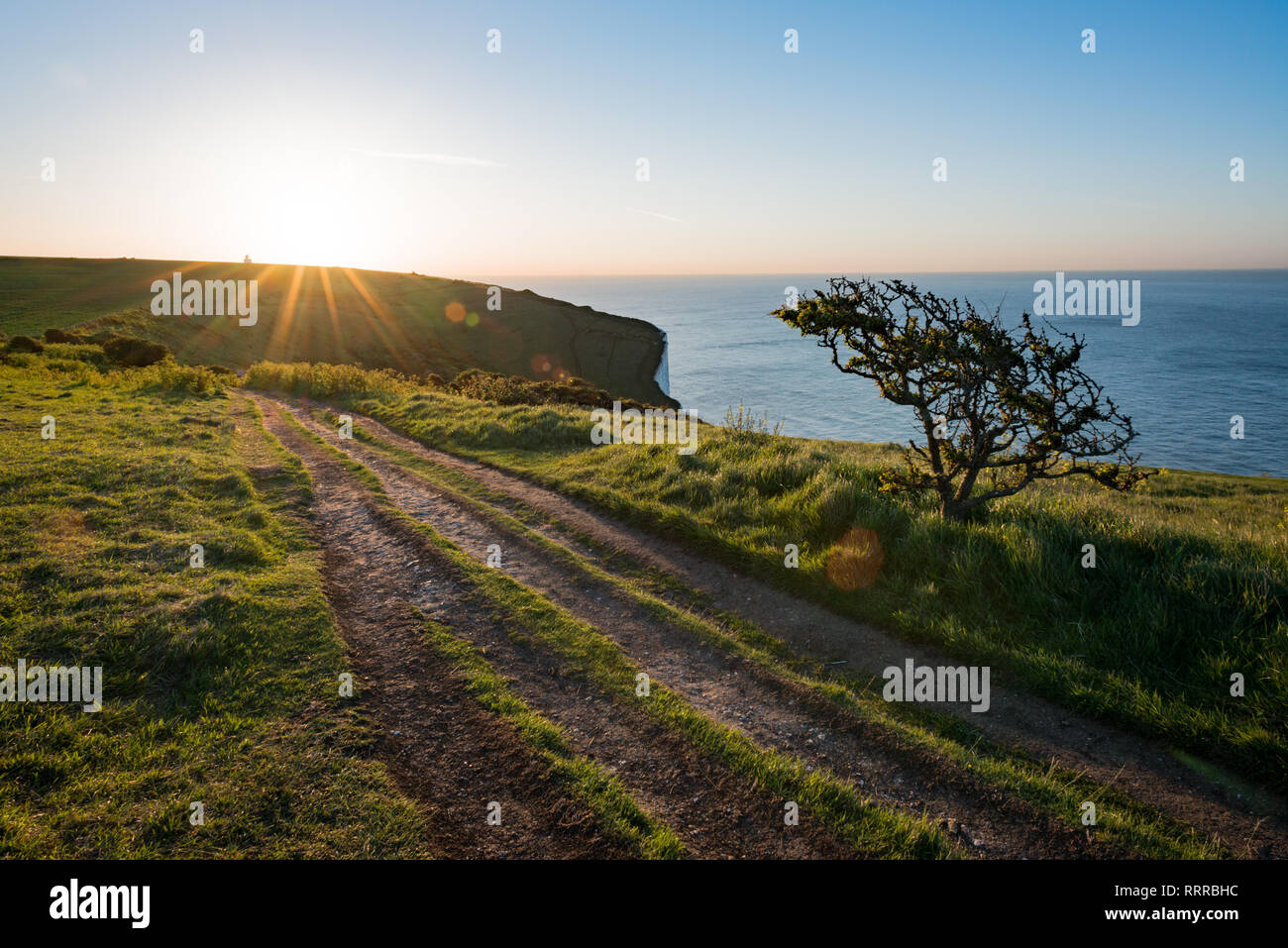 England coast path kent hi-res stock photography and images - Alamy