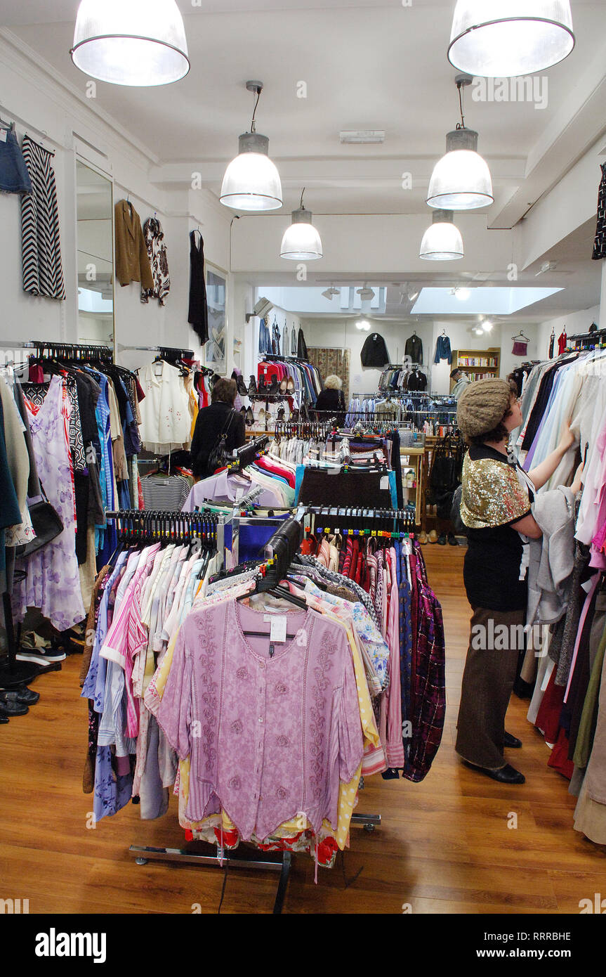 Used clothes shop hi-res stock photography and images - Alamy